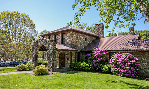 Residence Life | Lees-McRae College